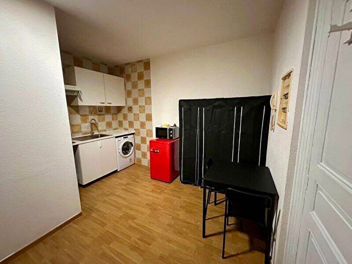Appartement à louer - Verdun, Castelnaudary - 1 pièce