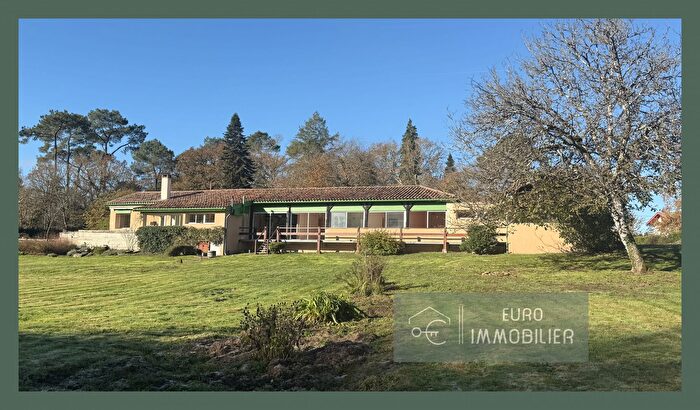 Maison à vendre - Saint-Symphorien - 7 pièces - 4 chambres