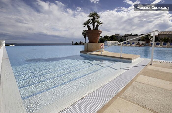 Appartement 1 pièce à Cannes, Croix des Gardes, à louer