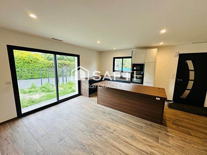 Maison à vendre - Néfiach - 4 pièces - 3 chambres