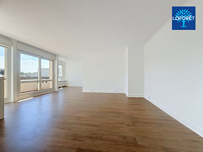 Noisy-le-Grand, Centre-ville - Appartement 5 pièces à vendre