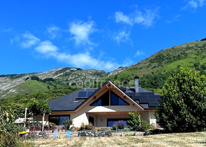 Maison 5 pièces à vendre à Ouzous