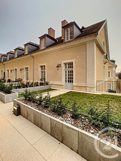 Appartement à louer - Compiègne, Centre-ville - 5 pièces - 4 chambres