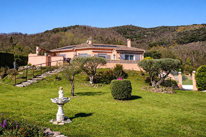 Maison à vendre - Arles-sur-Tech - 6 pièces - 5 chambres