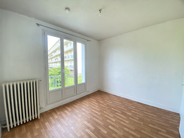 Orsay, Le Guichet - Appartement 1 pièce à louer