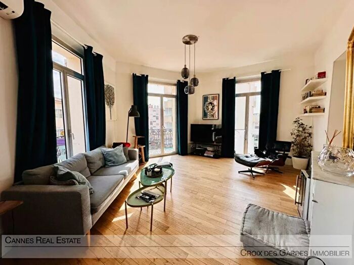 Appartement à vendre - Cannes, Petit Juas - 5 pièces - 3 chambres