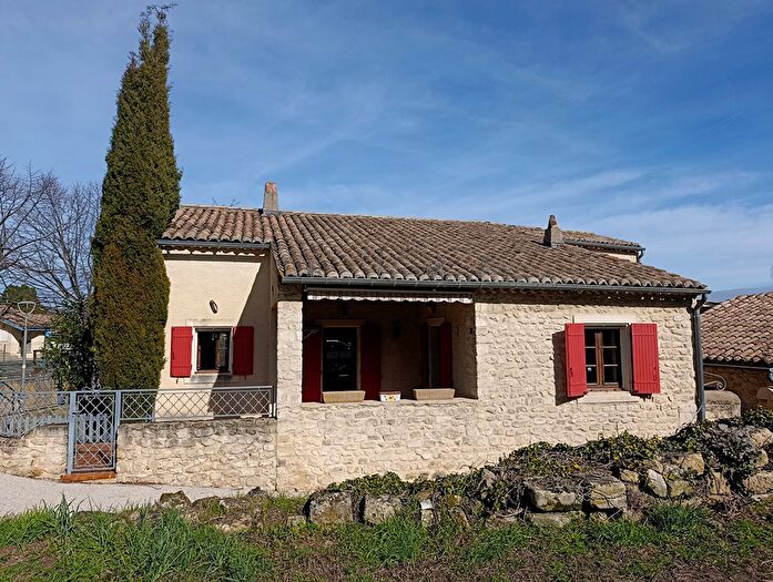 Maison à vendre - Saint-Restitut - 4 pièces - 3 chambres