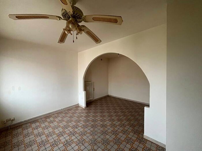 Appartement à louer - Grande Corvée-Brossolette-Michelet, Pont-à-Mousson - 1 pièce