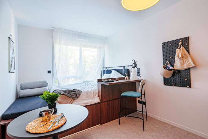 Appartement à louer - Naudet, Gradignan - 1 pièce