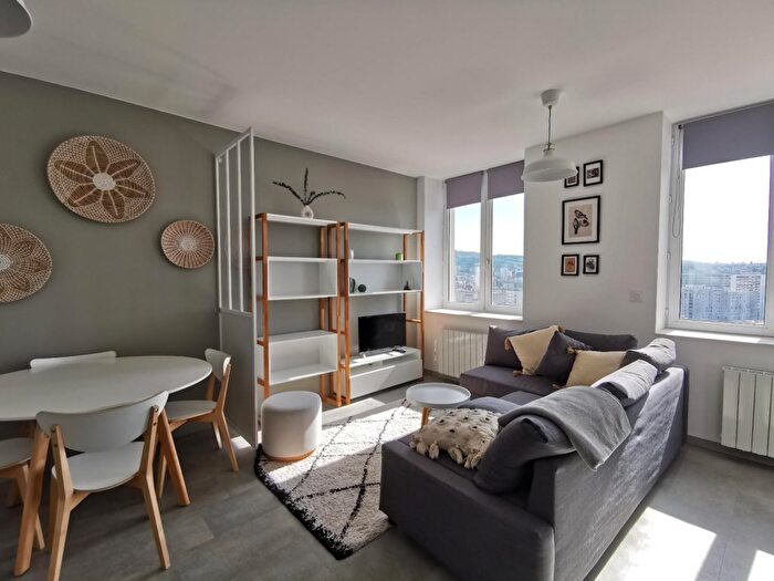 Saint-Étienne, Terrenoire : Appartement 2 pièces à louer