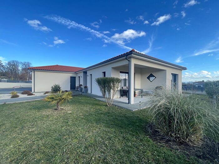 Maison à vendre - Sayat - 6 pièces - 4 chambres