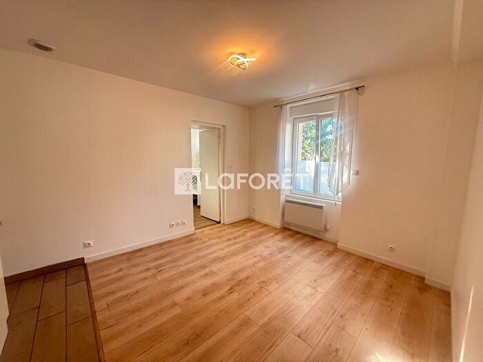 Fontenay-en-Parisis : Appartement 2 pièces à louer