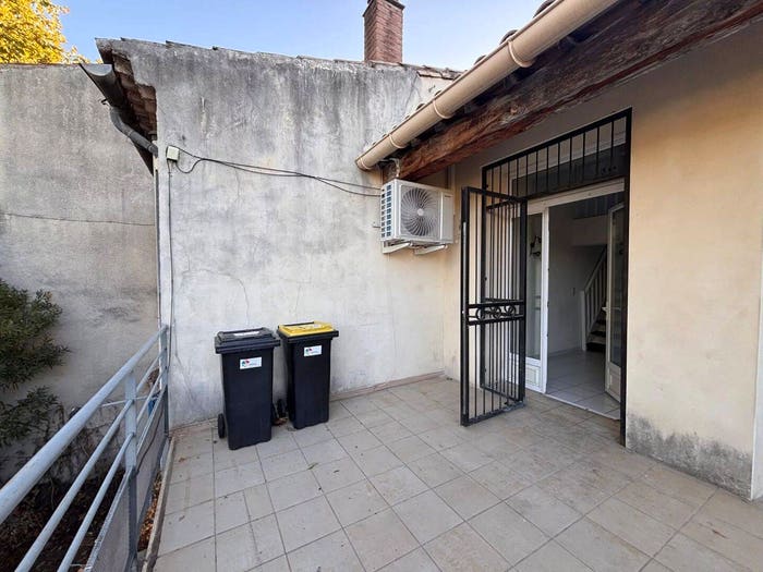 Hôpital, Nîmes : Appartement 3 pièces à louer