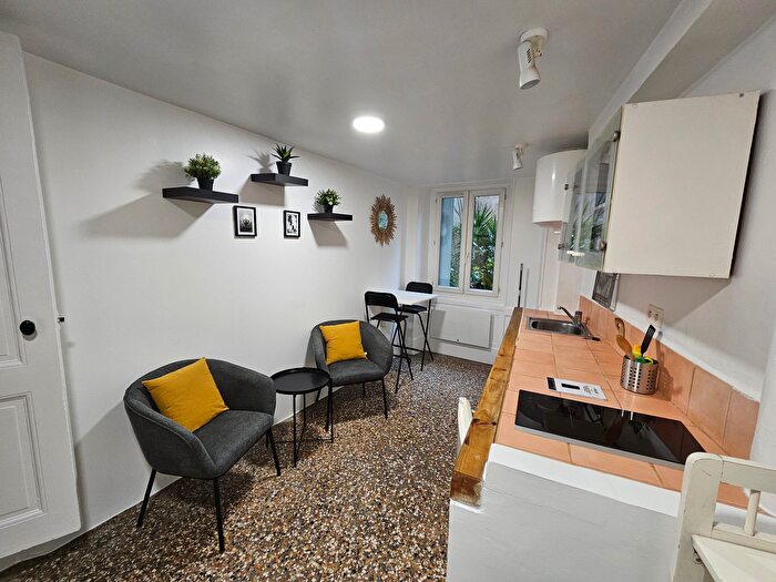 Grenoble, Notre-Dame, Mutualité : Appartement 1 pièce à louer