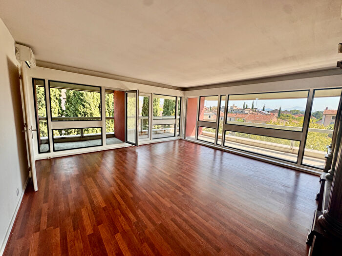 Orange, Centre-ville : Appartement 5 pièces à vendre
