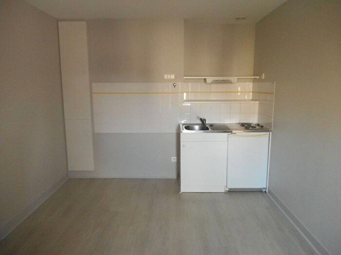 Cernay Jamin-Jean Jaurès-Epinettes, Reims : Appartement 1 pièce à louer