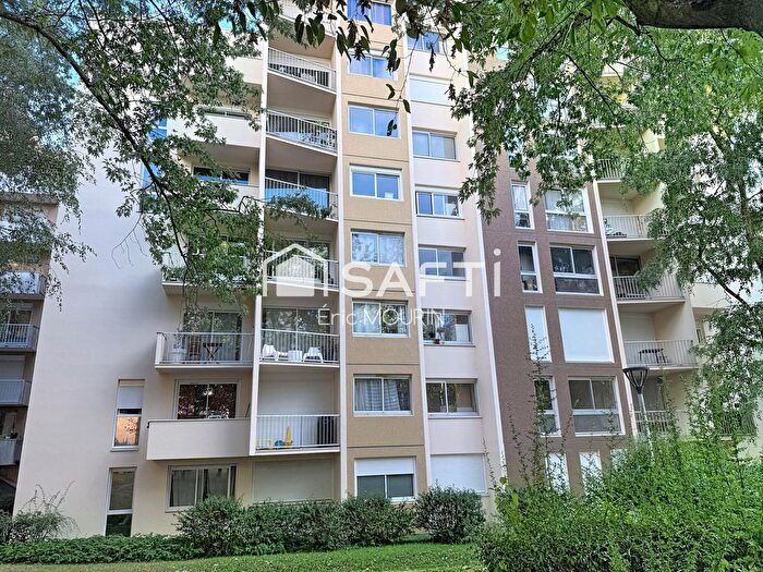 Appartement 4 pièces à vendre - Angers, Roseraie