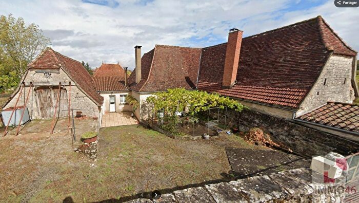 Maison à vendre - Loubressac - 5 pièces - 3 chambres