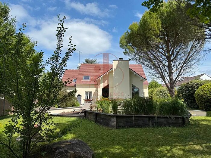 Maison à vendre - Vulaines-sur-Seine - 12 pièces - 5 chambres