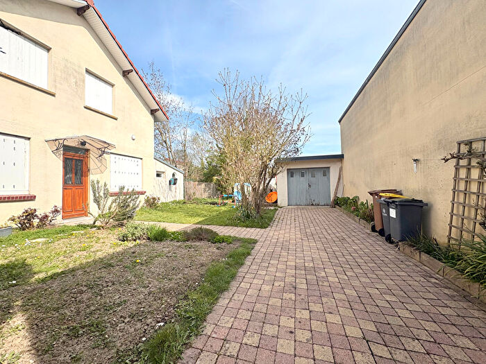 Maison à vendre - Saint-Cyr-lécole, Epi dOr - 5 pièces - 4 chambres