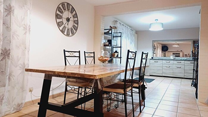 Maison à vendre - Noyon, Ceinture centre-ville, Beauséjour - 6 pièces - 4 chambres