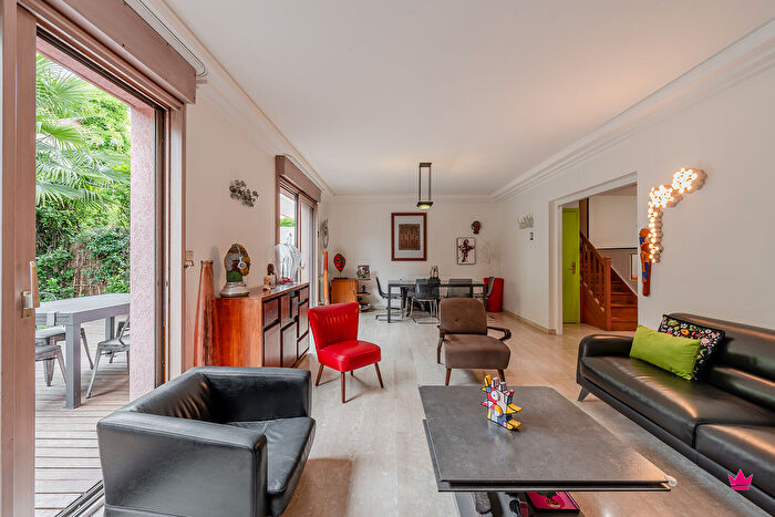 Maison à vendre - Villeurbanne, Les Poulettes - 9 pièces - 7 chambres