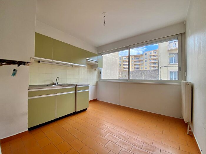 Le Puy-en-Velay, Saint-Jean, République - Appartement 2 pièces à louer
