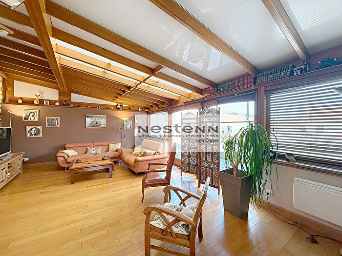 Appartement à vendre - Saint-Fargeau-Ponthierry - 7 pièces - 3 chambres