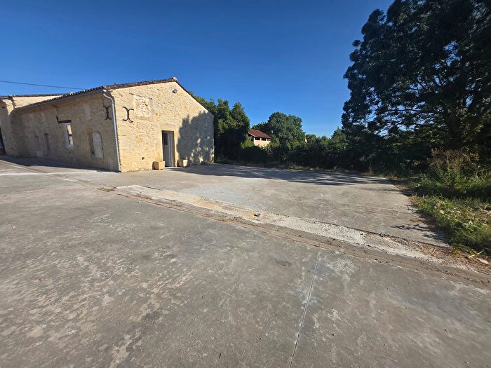 Maison 3 pièces à louer à Saint-Girons-d'Aiguevives