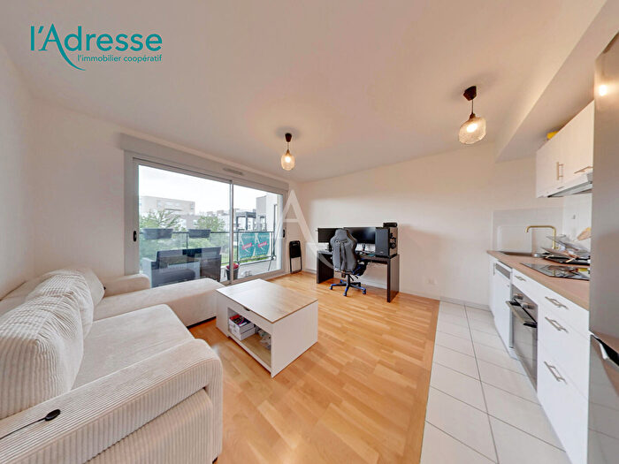 Noisy-le-Grand, Centre-ville : Appartement 2 pièces à vendre