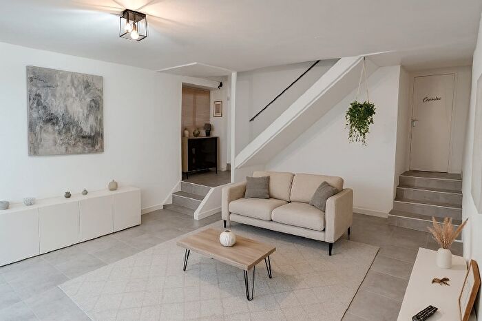 Maison à vendre - Le Vigan - 7 pièces - 4 chambres