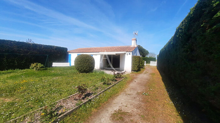 Maison à vendre - Barbâtre - 6 pièces - 4 chambres