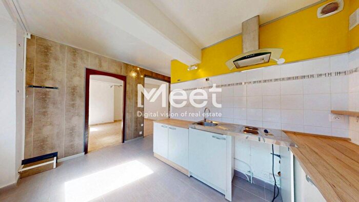 Appartement à louer - Courgenay - 2 pièces - 1 chambre