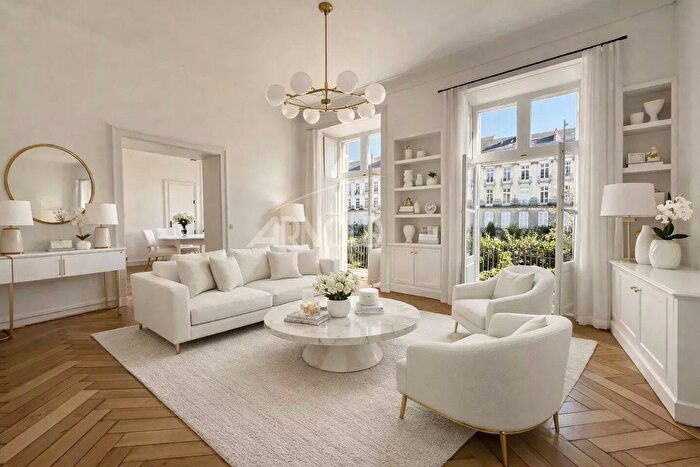 Appartement à louer - Dobrée-Bon Port, Nantes - 6 pièces - 3 chambres