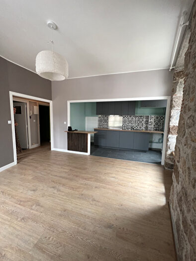 Appartement à louer - Saint-Céré - 2 pièces - 1 chambre