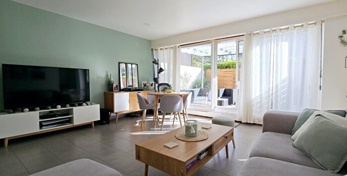 Appartement à vendre - Boussy-Saint-Antoine - 4 pièces - 3 chambres