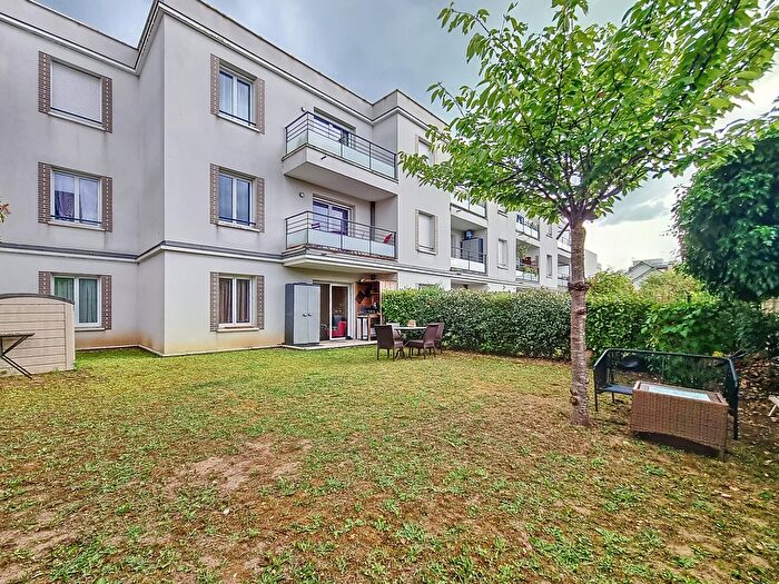 Appartement à vendre - Noisy-le-Grand - 3 pièces - 2 chambres