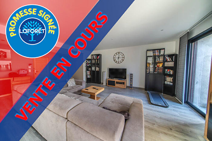 Appartement à vendre - Embrun - 5 pièces - 4 chambres