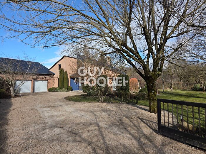 Maison à vendre - Agen-dAveyron - 6 pièces - 4 chambres