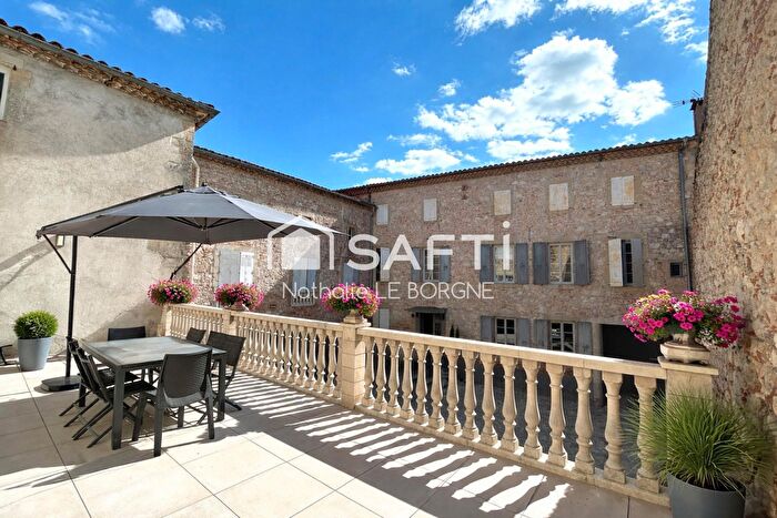 Maison 14 pièces à vendre à Castres, Centre-ville