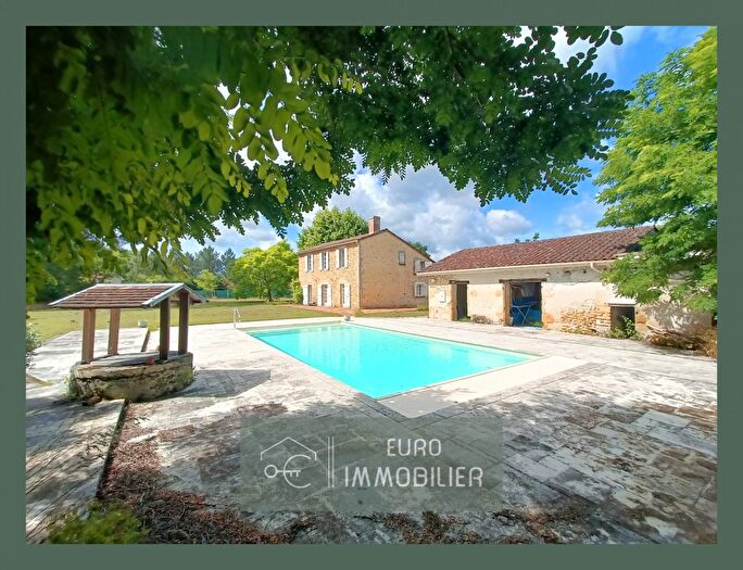 Villandraut : Maison 7 pièces à louer