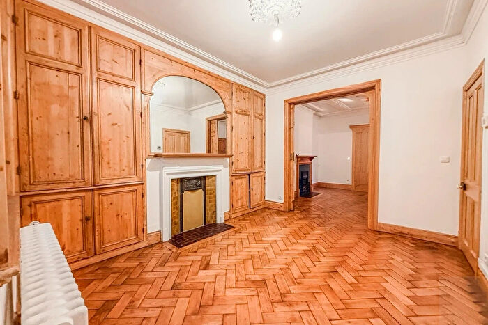 Maison à vendre - Amiens, Saint-Acheul - 6 pièces - 4 chambres