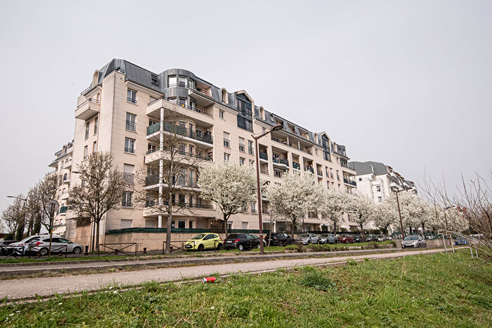 Appartement à vendre - Viry-Châtillon, Chatillon - 3 pièces - 2 chambres