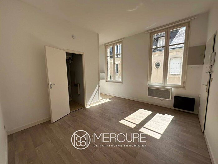 Appartement 1 pièce à Trois Quartiers-Centre Ville, Poitiers, à louer