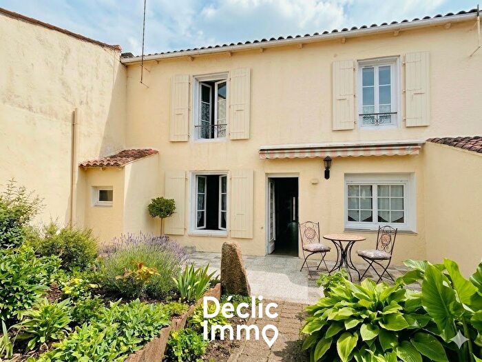 Maison à vendre - Aytré - 6 pièces - 4 chambres