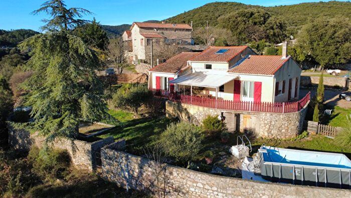 Maison à vendre - Saint-Julien-les-Rosiers - 5 pièces - 3 chambres