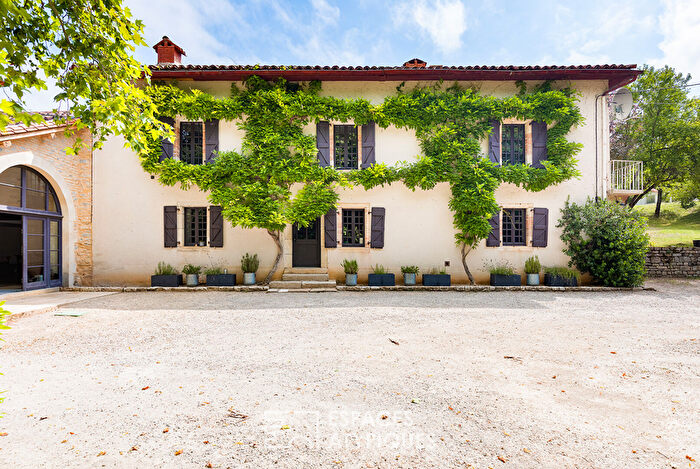 Maison à vendre - Saint-Antonin-Noble-Val - 15 pièces - 9 chambres