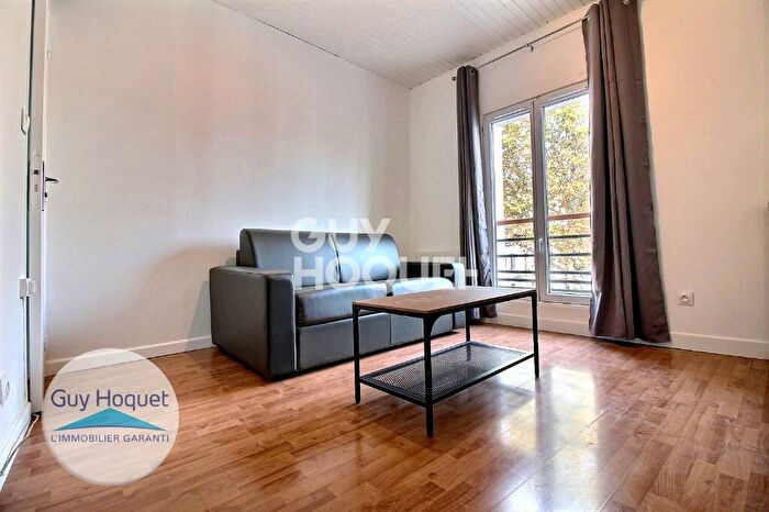 Centre Ville Sud, Villejuif : Appartement 1 pièce à louer