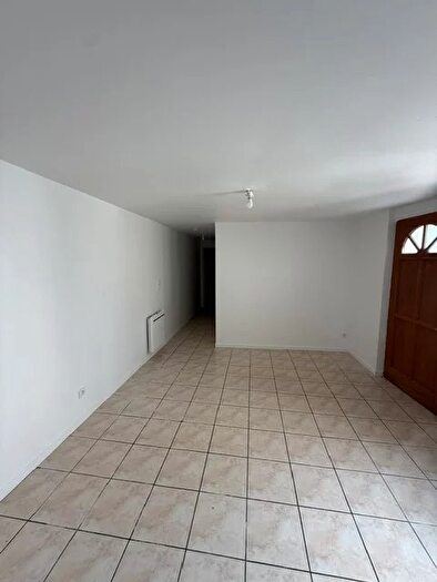 Beaumont-sur-Oise : Appartement 3 pièces à louer