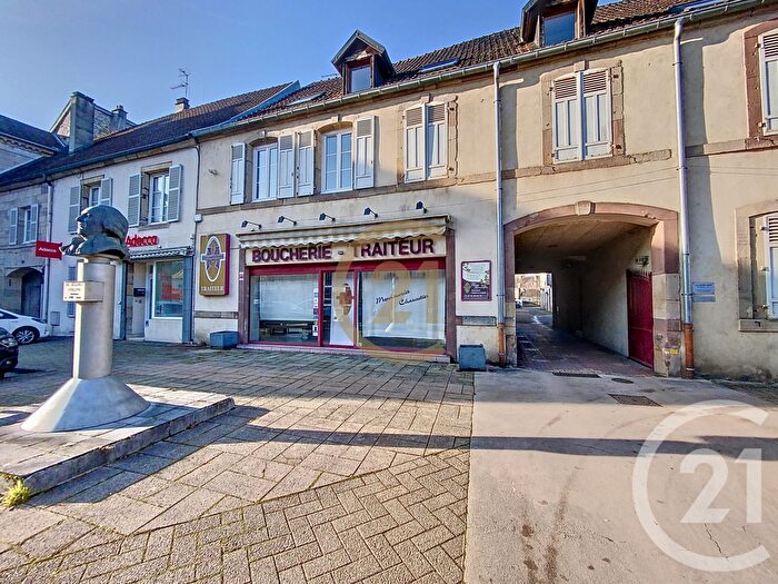 Appartement à louer - Lure - 8 pièces - 6 chambres